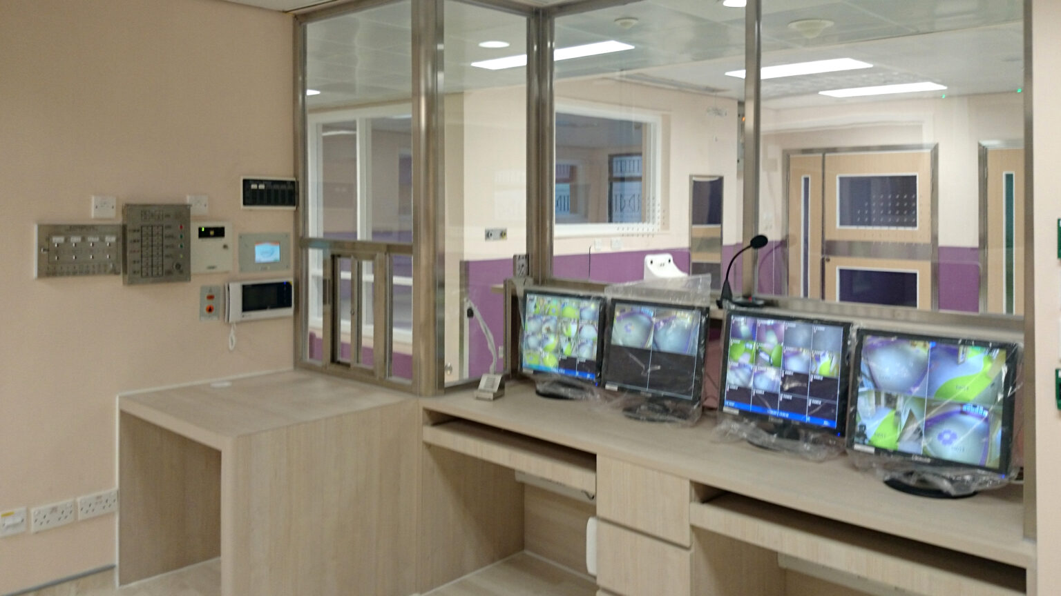 Pamela Youde Nethersole Eastern Hospital – FRUIT Design & Build