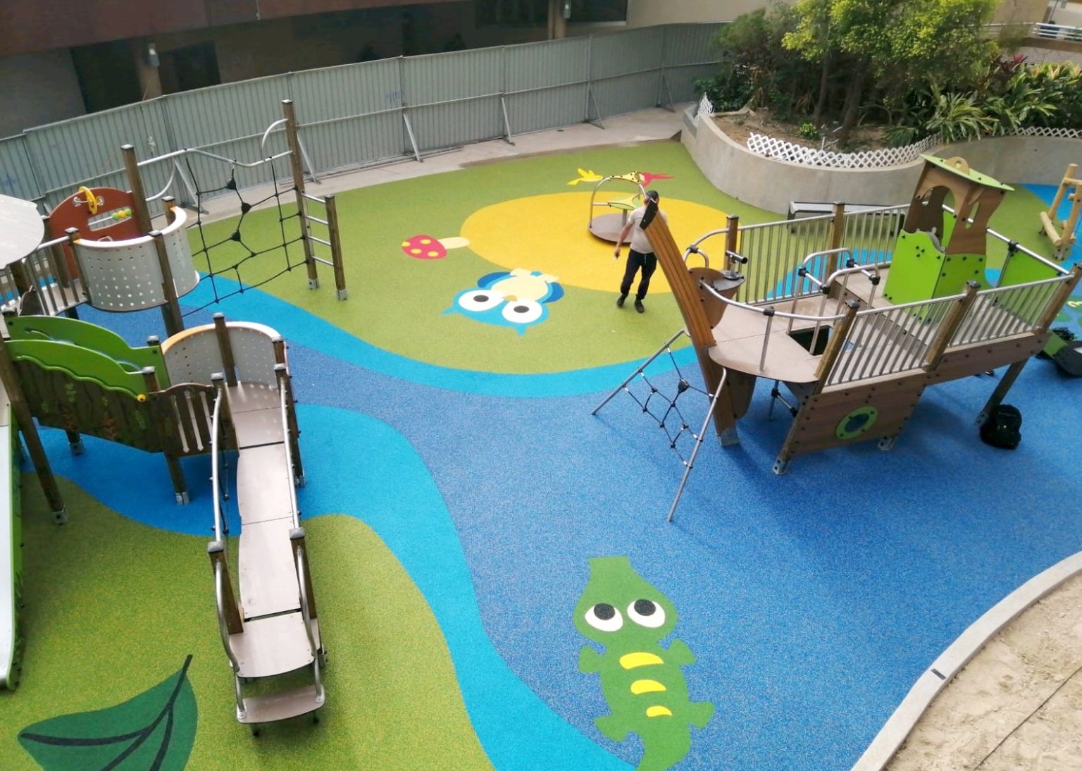 Choi Yuen Plaza Shopping Mall – FRUIT Design & Build
